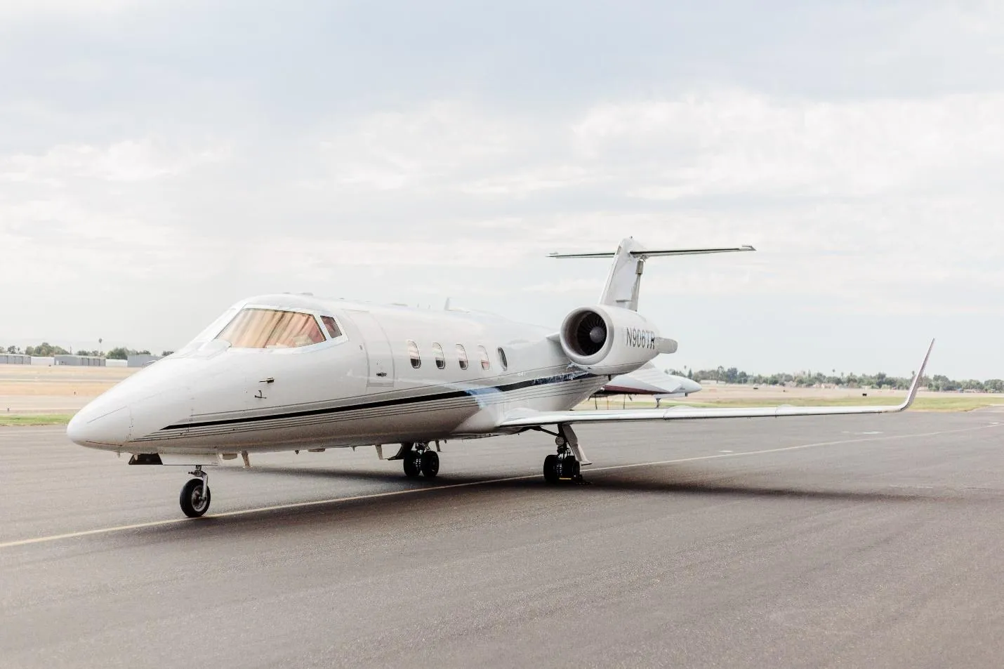 Soaring Through the Skies: A Closer Look at the Learjet 60 - Sierra ...